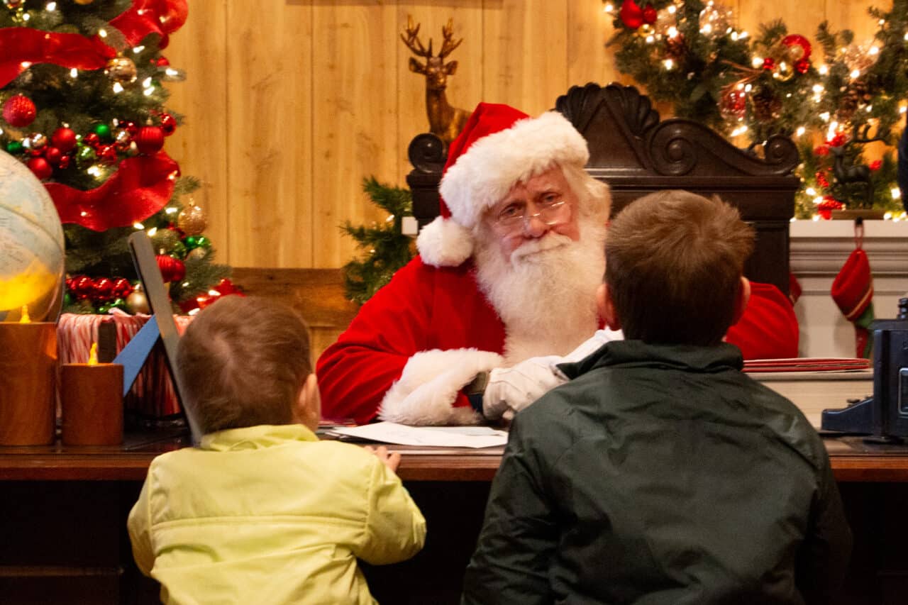 Santa Claus arrives at West Side’s Mittineague Park - The Reminder