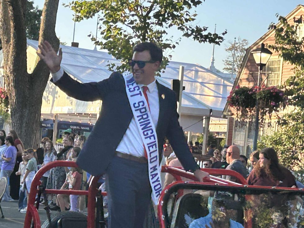 Big E celebrates hometown on West Springfield Day - The Reminder