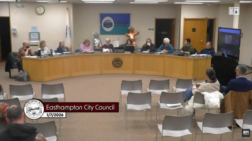 City Council rings in new year with new members - The Reminder